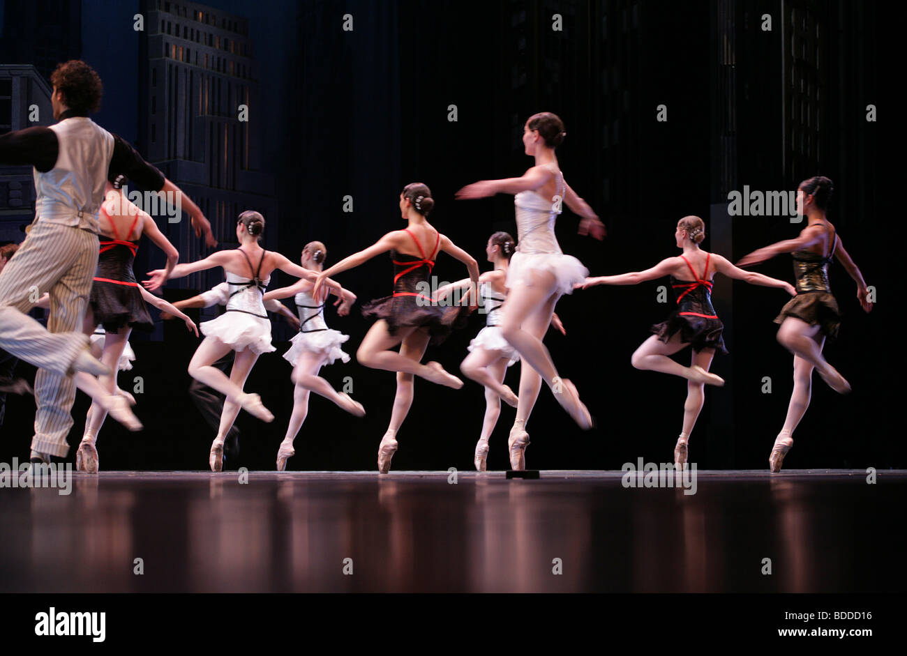 Dutch national ballet in show hi-res stock photography and images - Alamy