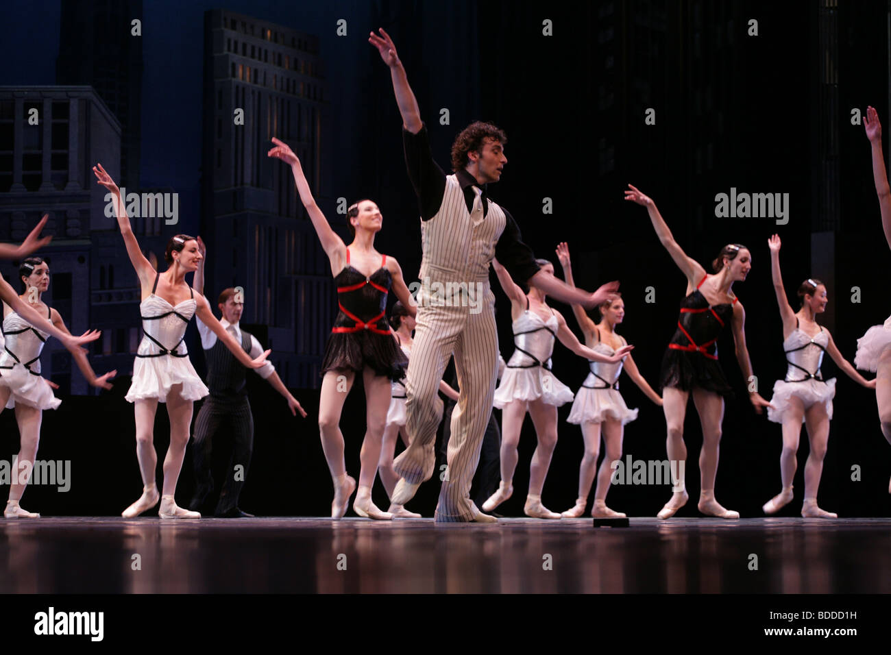 Dutch national ballet in show hi-res stock photography and images - Alamy