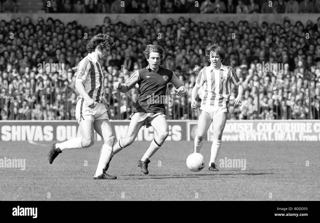 STOKE CITY V ASTON VILLA Gordon Cowans with Alan Dodd and Adrian Heath ...