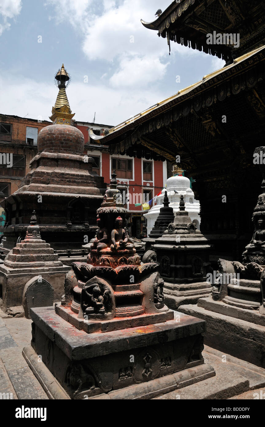 Swayambhunath stupa statues hi-res stock photography and images - Alamy