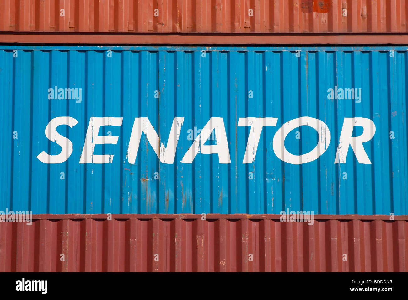 Blue train container hi-res stock photography and images - Alamy