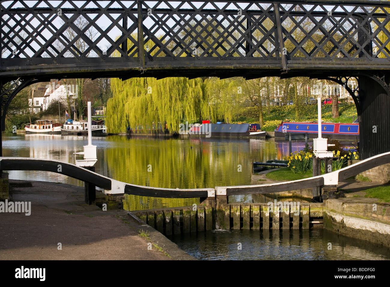 Jesus Green Lock in Cambridge with Spring flowers Stock Photo - Alamy