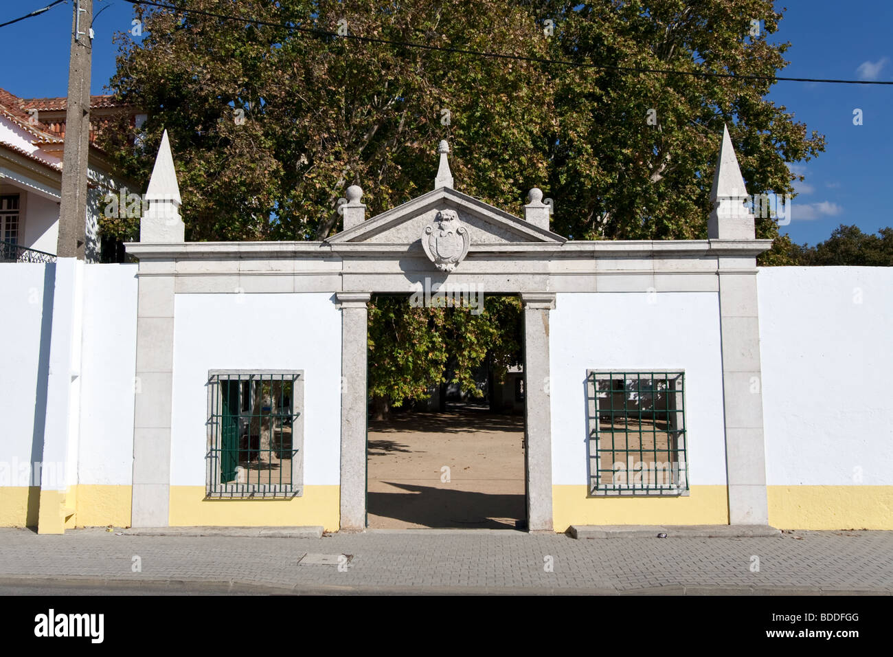 Entrance of the Quinta da Fidalga (Fidalga Palace and Gardens). Seixal ...
