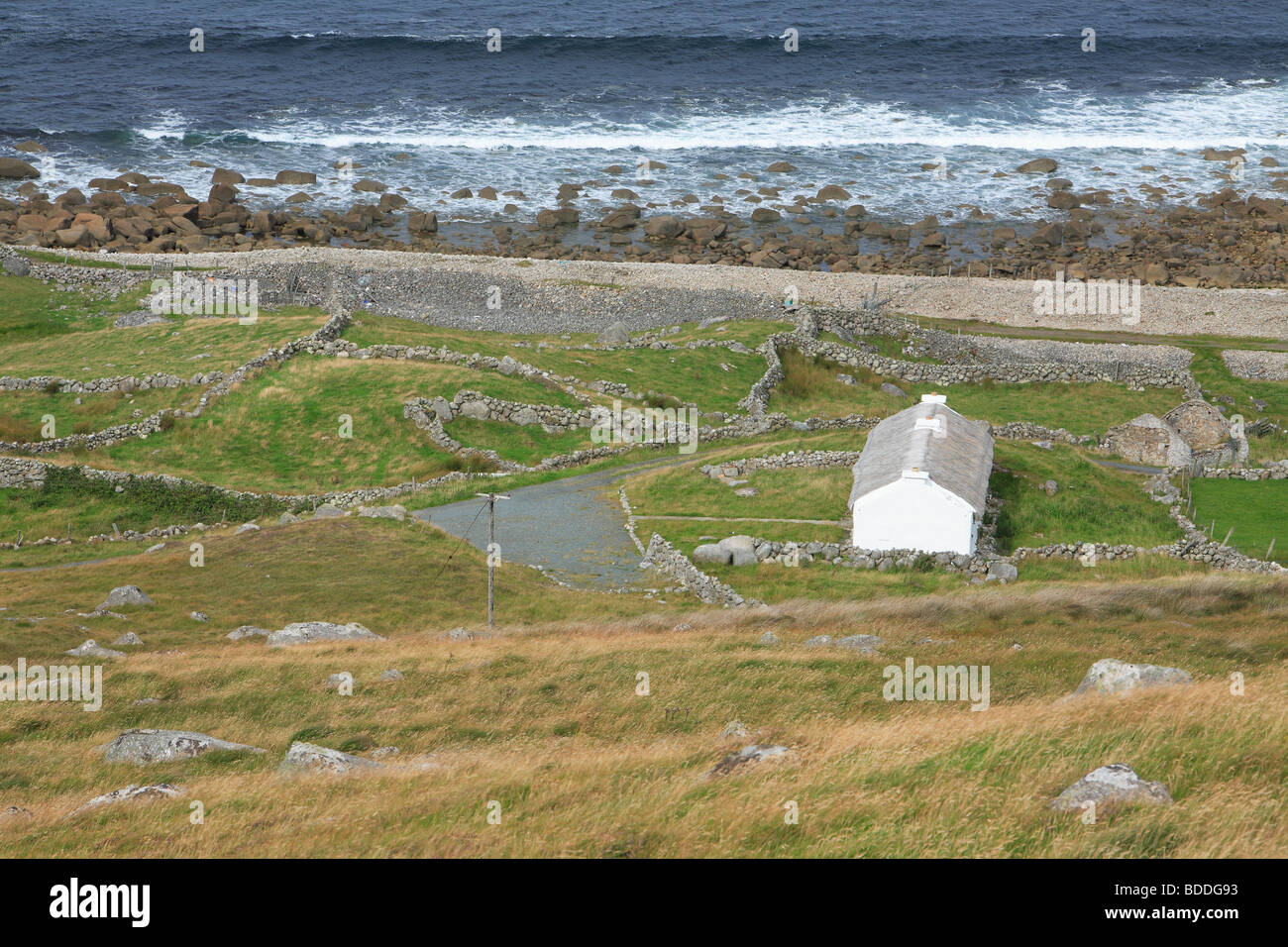 Thatched Cottage on Donegal coast .Ireland Stock Photo - Alamy