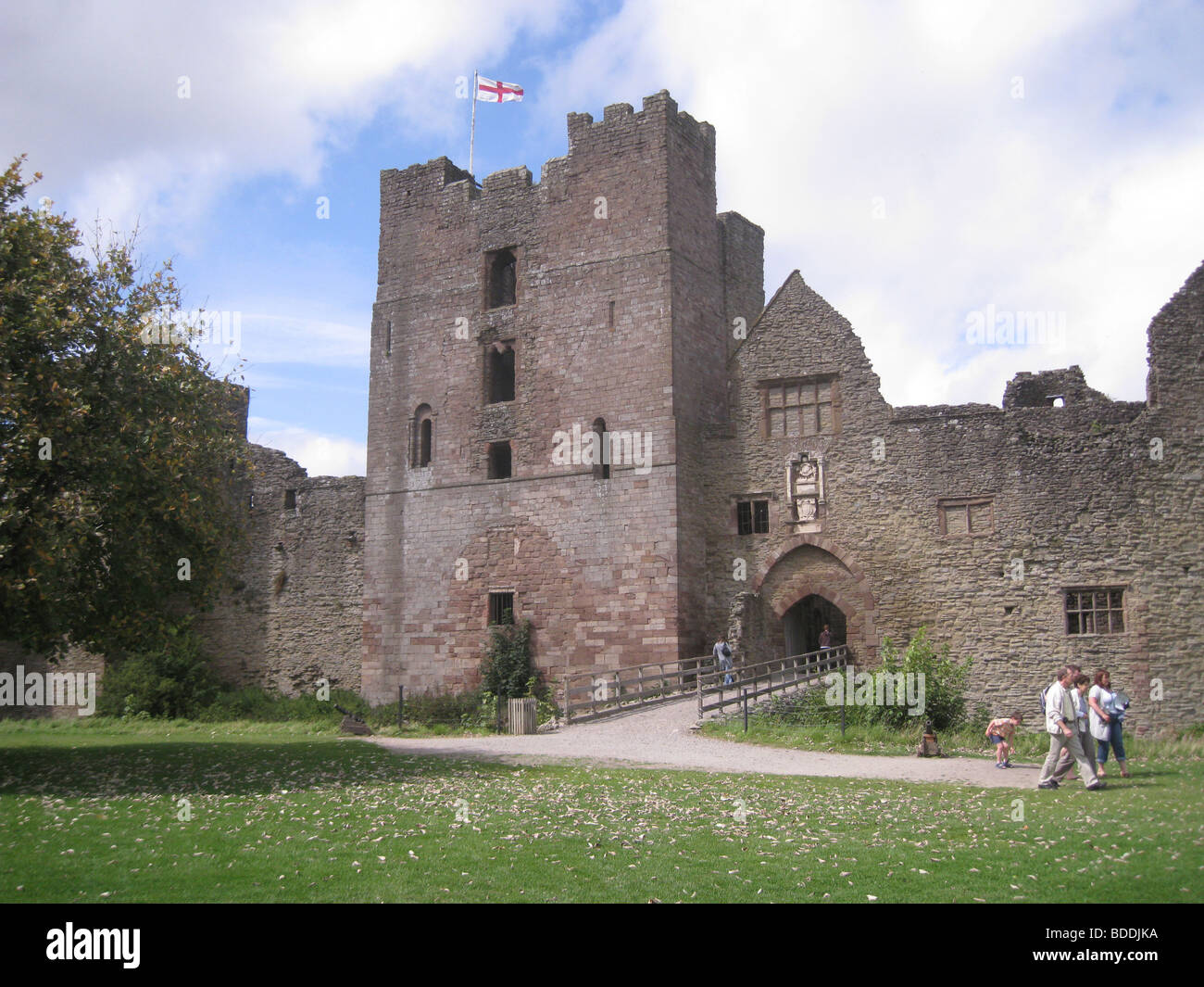 Inner bailey moat hi-res stock photography and images - Alamy