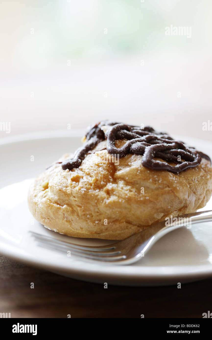 Custard Choux Bun Stock Photo - Alamy