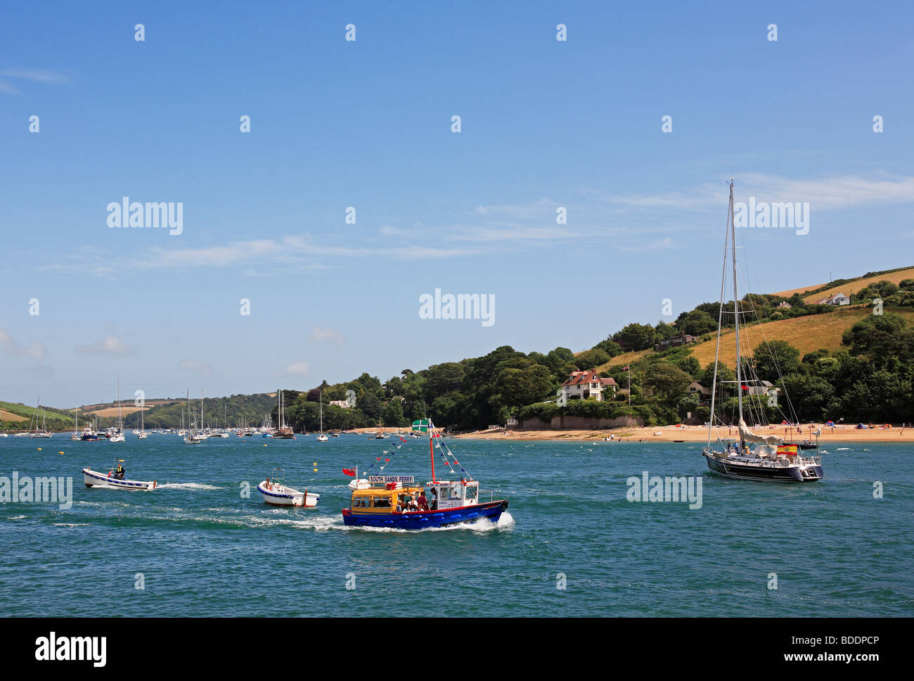 2675 salcombe kingsbridge estuary devon hi-res stock photography and ...