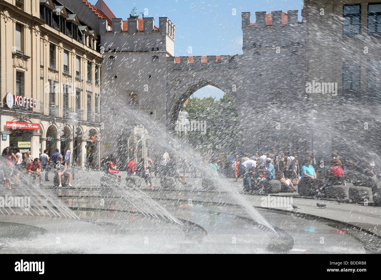 Munich karlsplatz stachus water fountain hi-res stock photography and ...