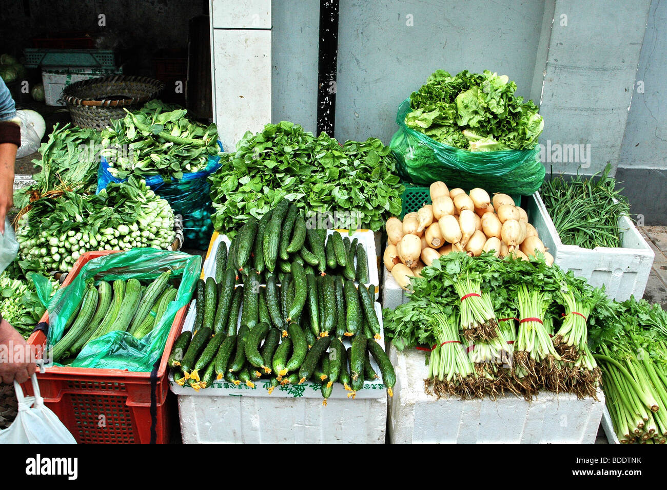 China, Vegetable stall in a Street Market Stock Photo - Alamy