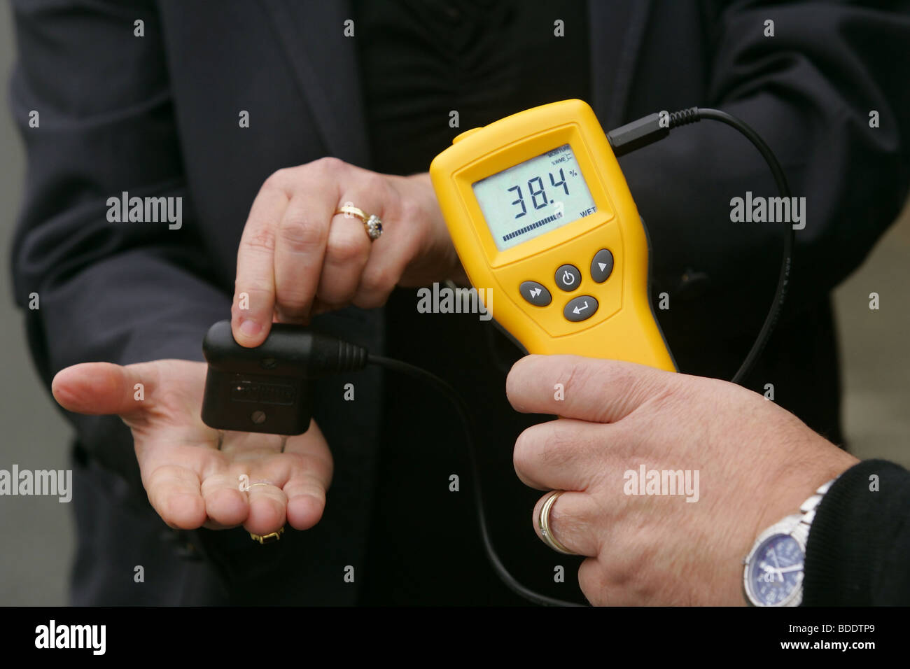 Damp meter hi-res stock photography and images - Alamy