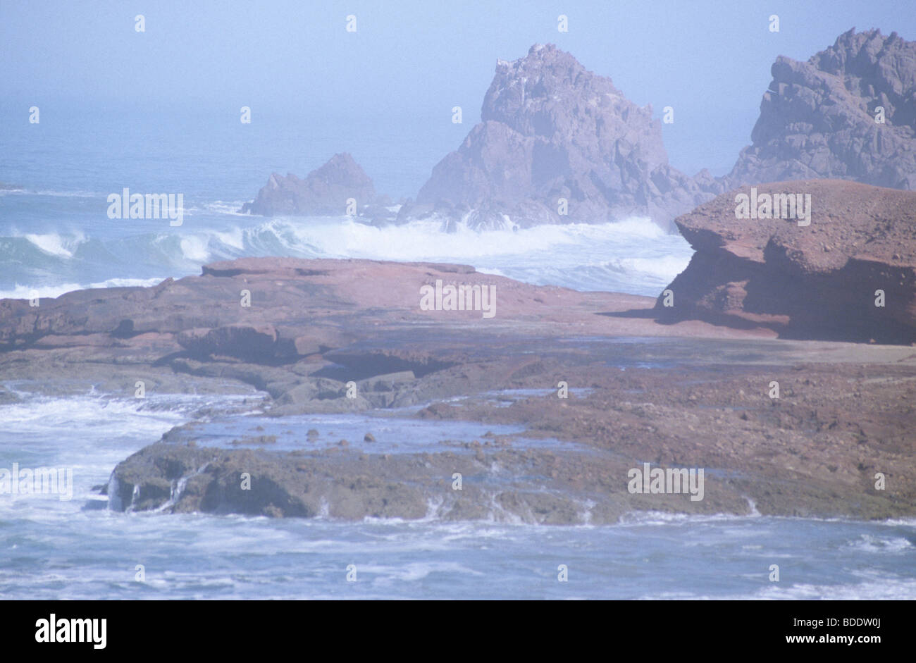 Wave cut platforms hi-res stock photography and images - Alamy