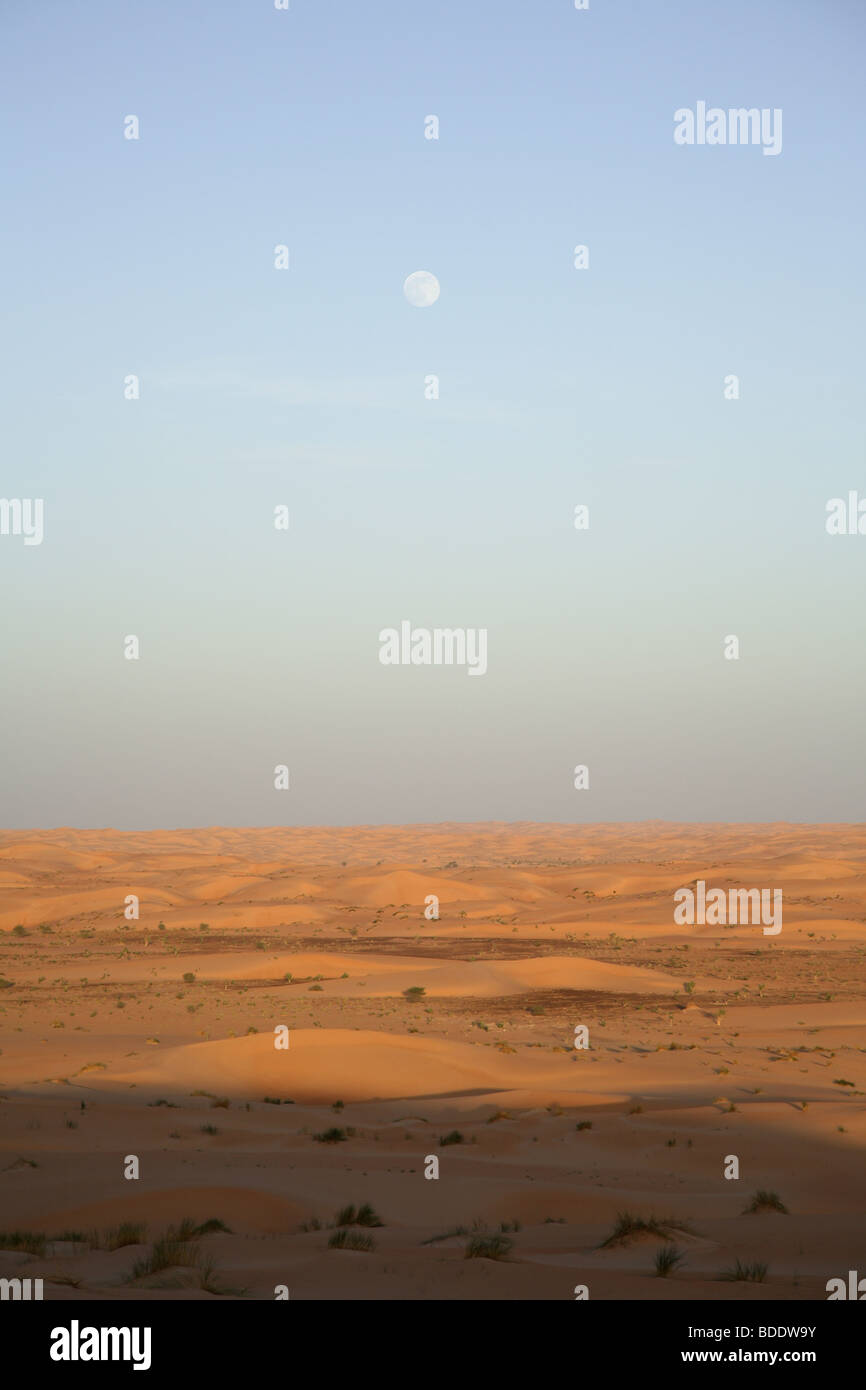 Moonrise over the dunes of the great sand sea of eastern Mauritania ...