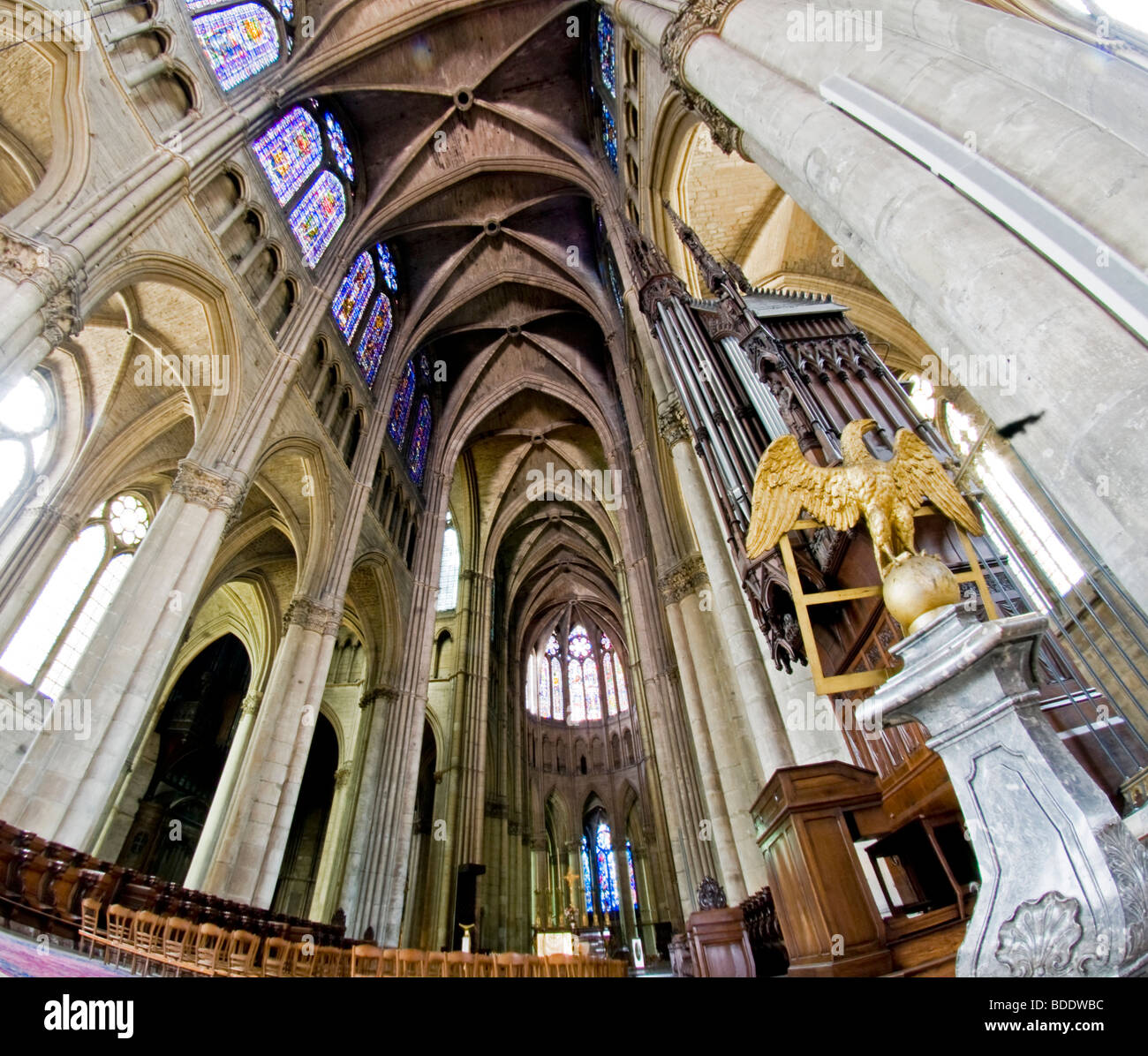 Interior of the Cathedral of Reims, France Stock Photo - Alamy