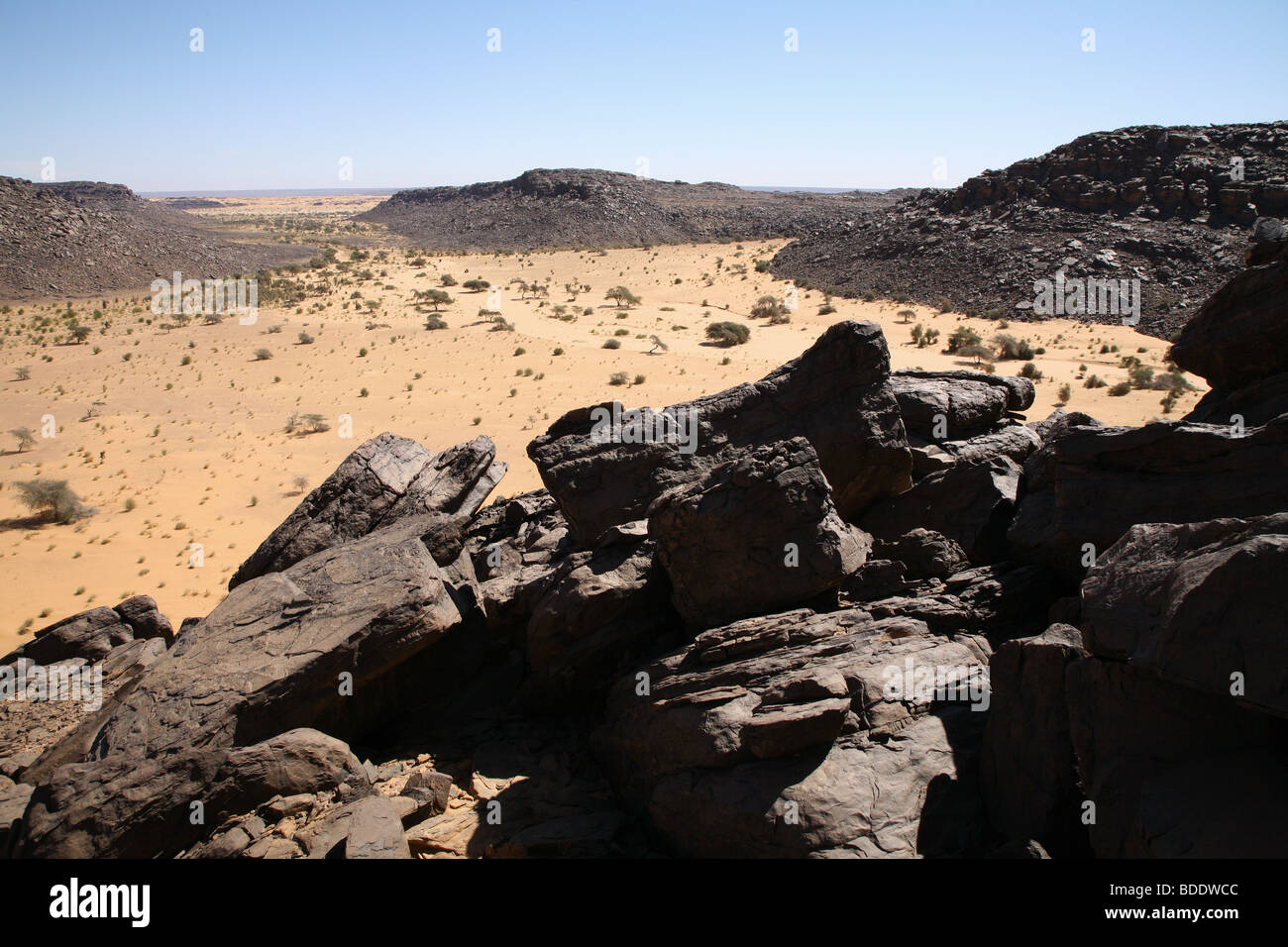 The Adrar Mountains, near Terjit oasis, in the Sahara Desert of eastern ...