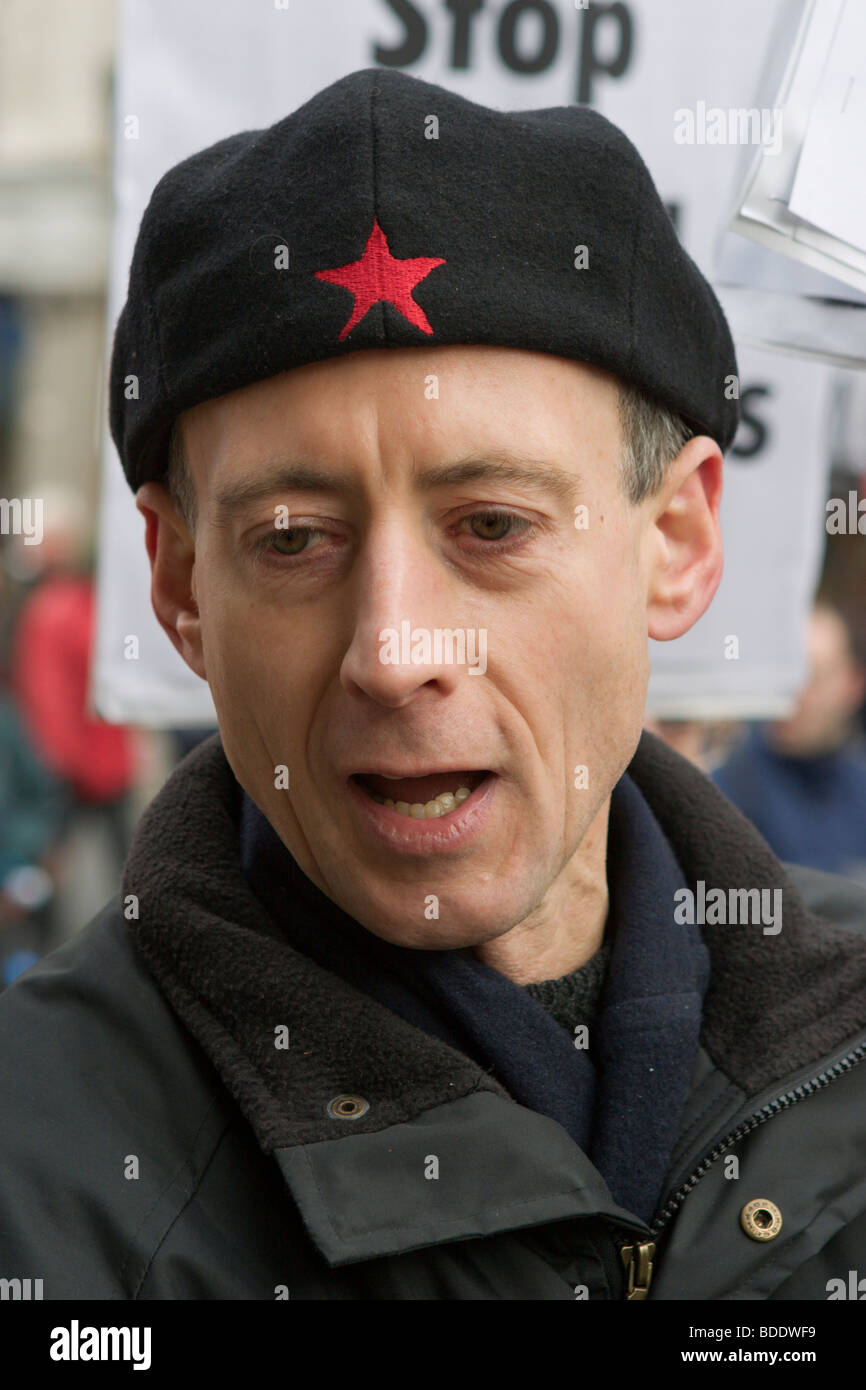 Peter tatchell stop the war hi-res stock photography and images - Alamy