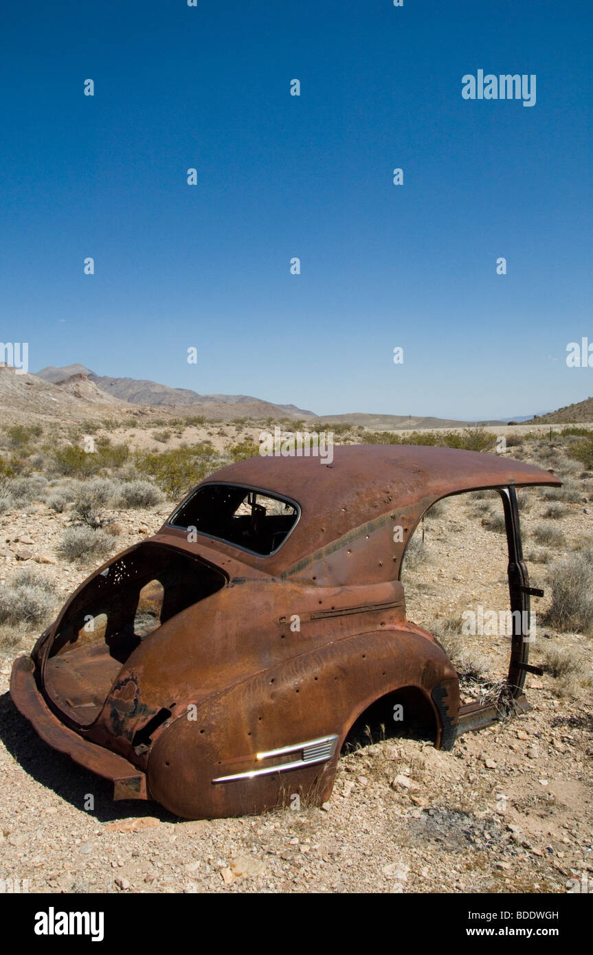 1950s car desert hi-res stock photography and images - Alamy
