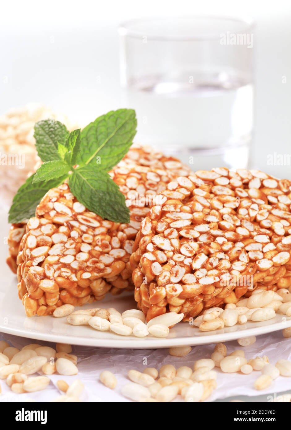Puffed rice hi-res stock photography and images - Alamy