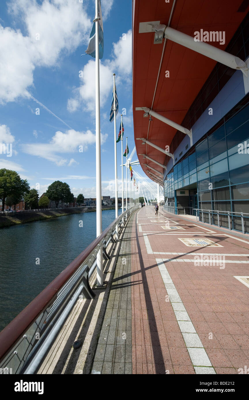 Stadium of wales hi-res stock photography and images - Alamy