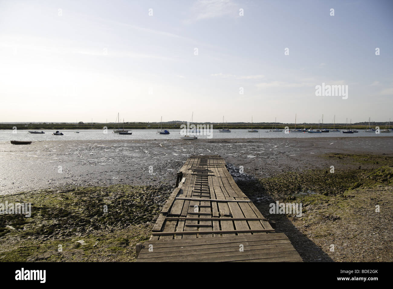 Jetty,blackwater mersea island perspective view.boat launch light craft ...