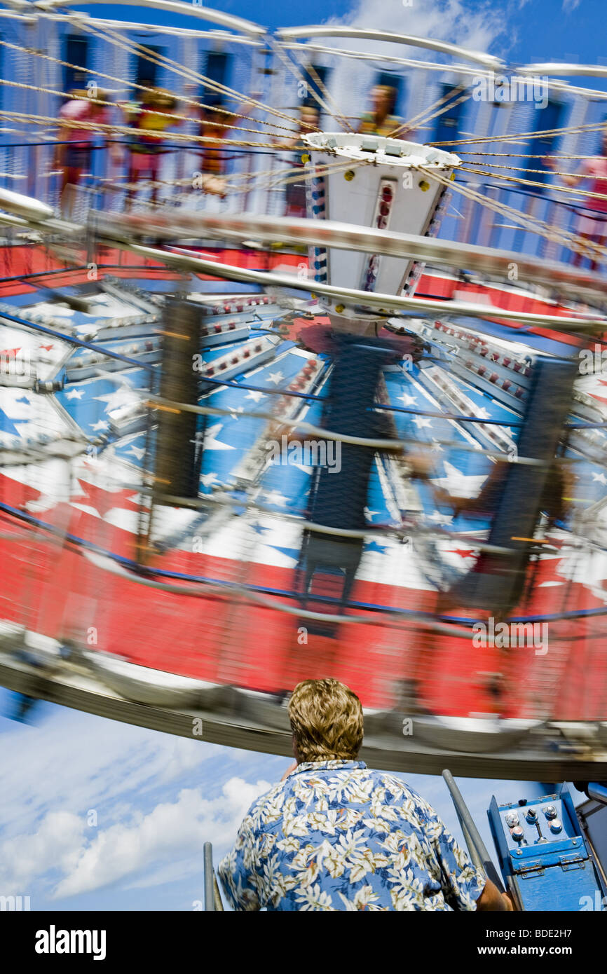 Carnival worker hi-res stock photography and images - Alamy