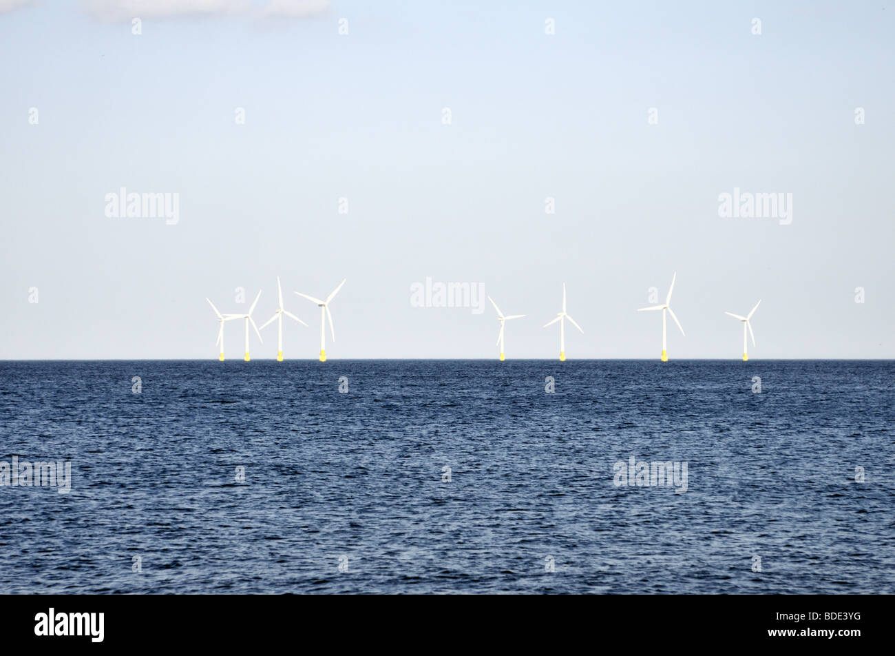 Wind farm off shore uk hi-res stock photography and images - Alamy