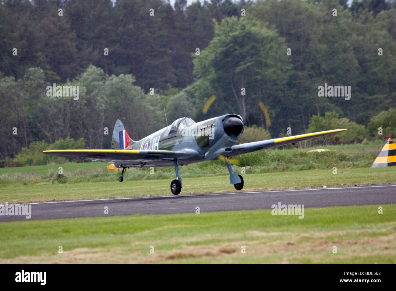 Supermarine spitfire factory hi-res stock photography and images - Alamy