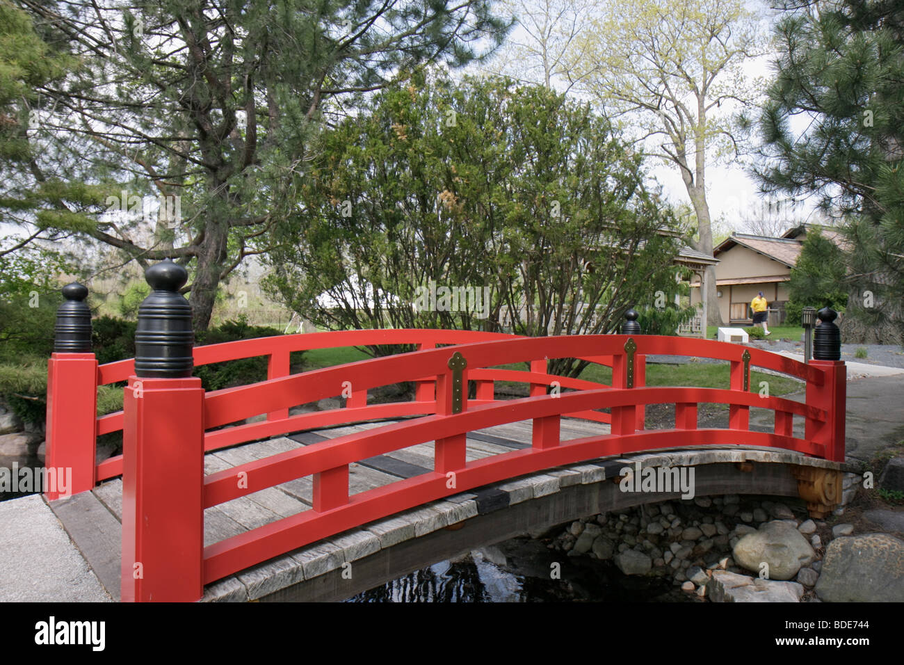 Red japanese tea house hi-res stock photography and images - Alamy