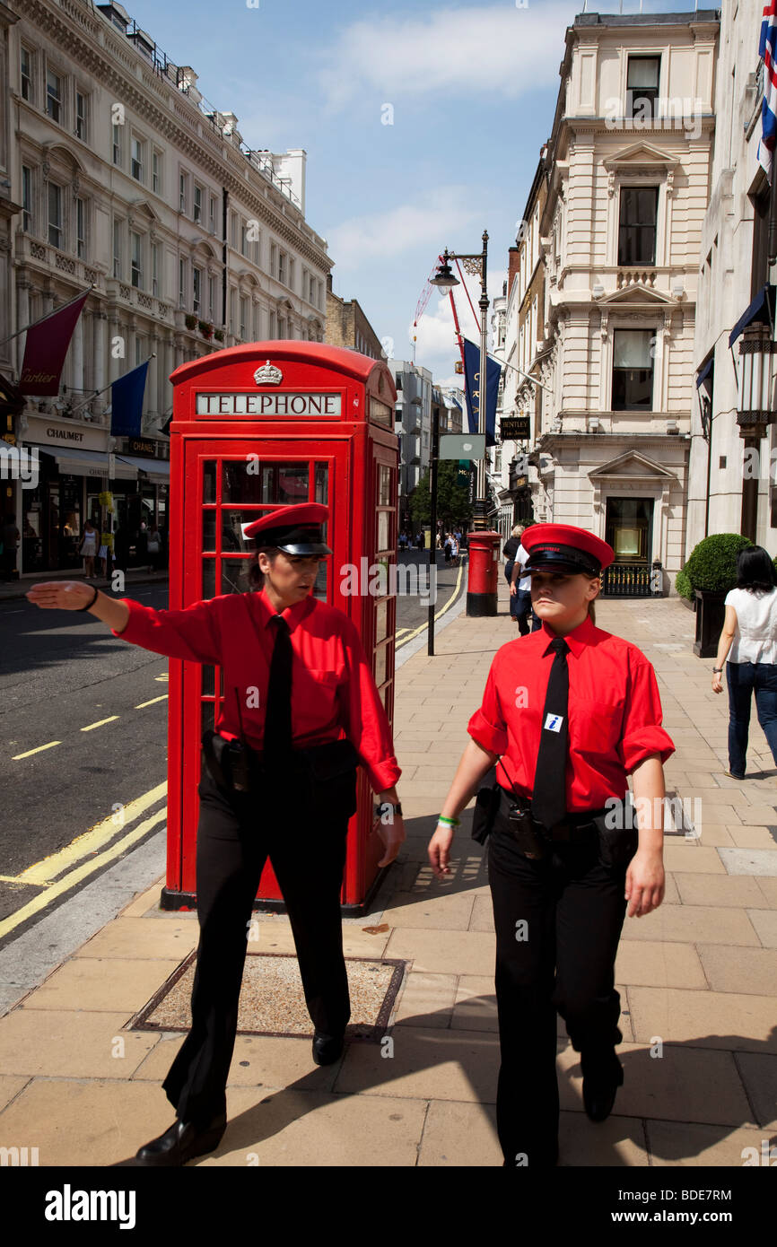 Red uniforms hi-res stock photography and images - Alamy