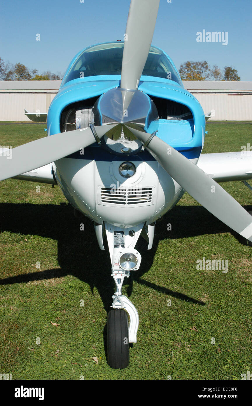 Single engine airplane hi-res stock photography and images - Alamy