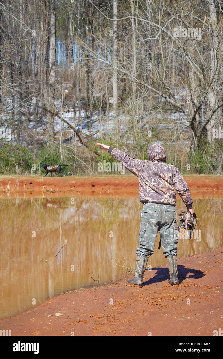 Signal hunting hi-res stock photography and images - Alamy