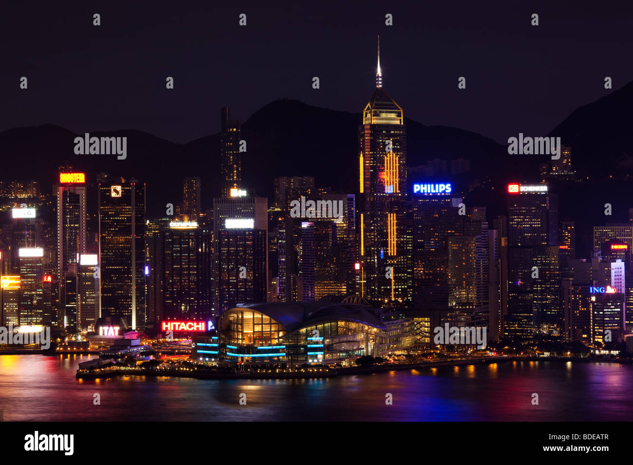 Hong Kong Conventional Exhibition Centre HKCEC with Central Plaza in ...