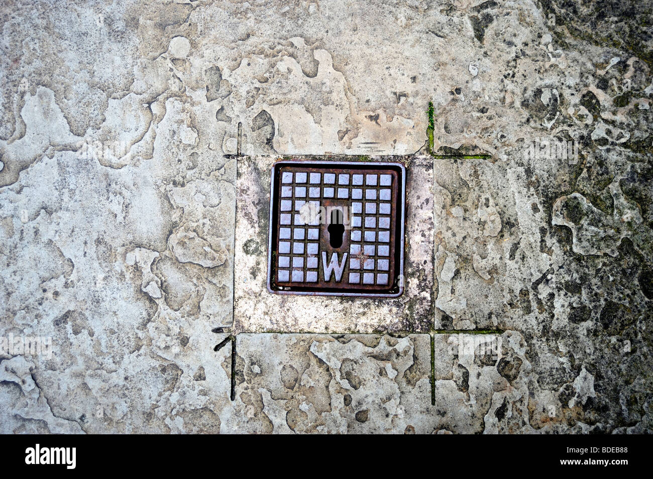 Square metal hi-res stock photography and images - Alamy