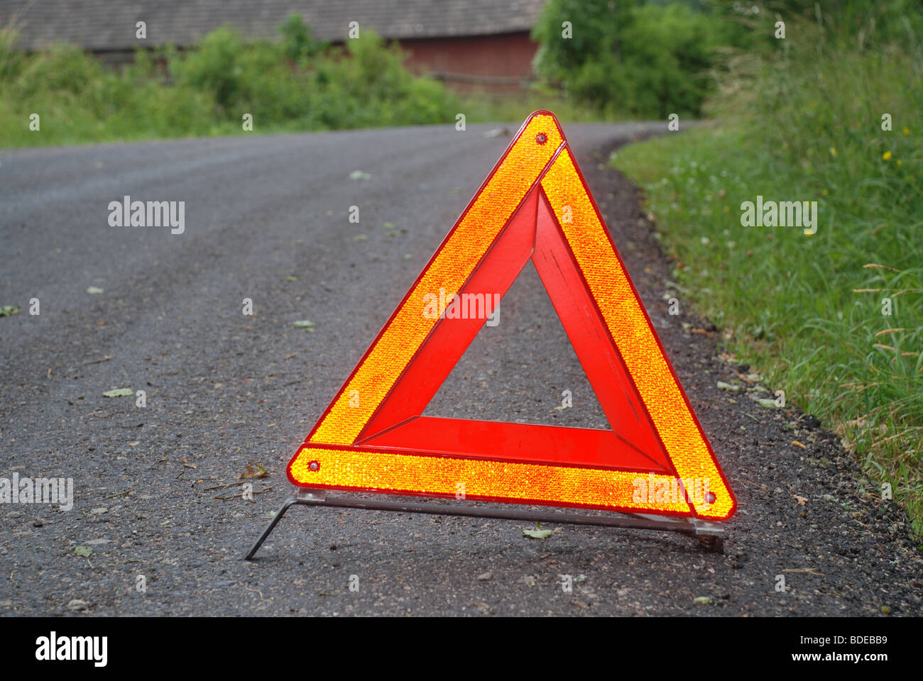 Emergency warning triangle hi-res stock photography and images - Alamy