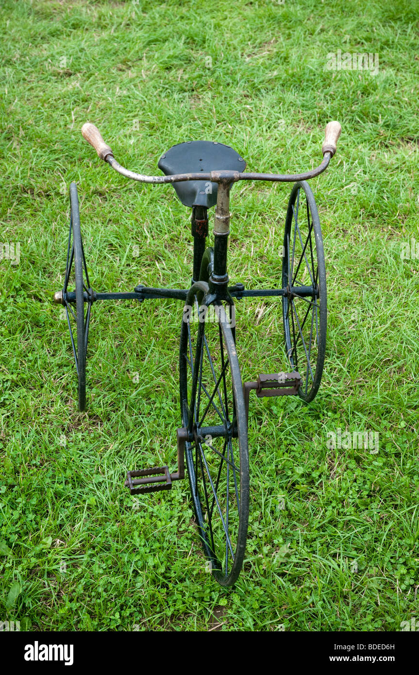 Tricycle antique hi-res stock photography and images - Alamy