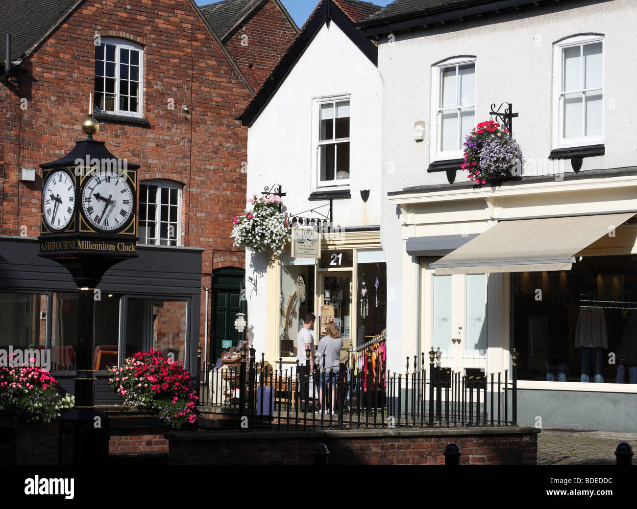 English high street hi-res stock photography and images - Alamy