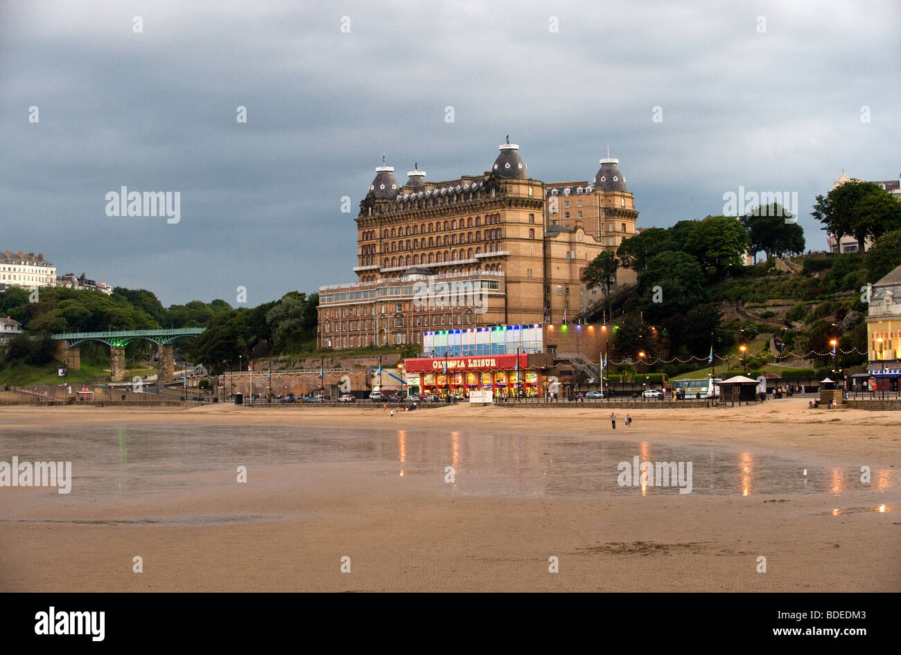 Scarborough seafront hi-res stock photography and images - Alamy