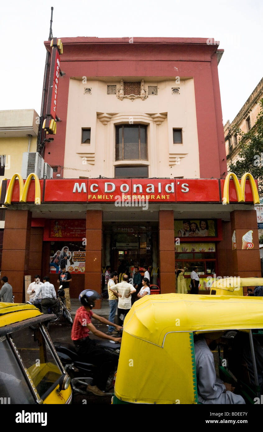 India Restaurant Exterior High Resolution Stock Photography and Images ...