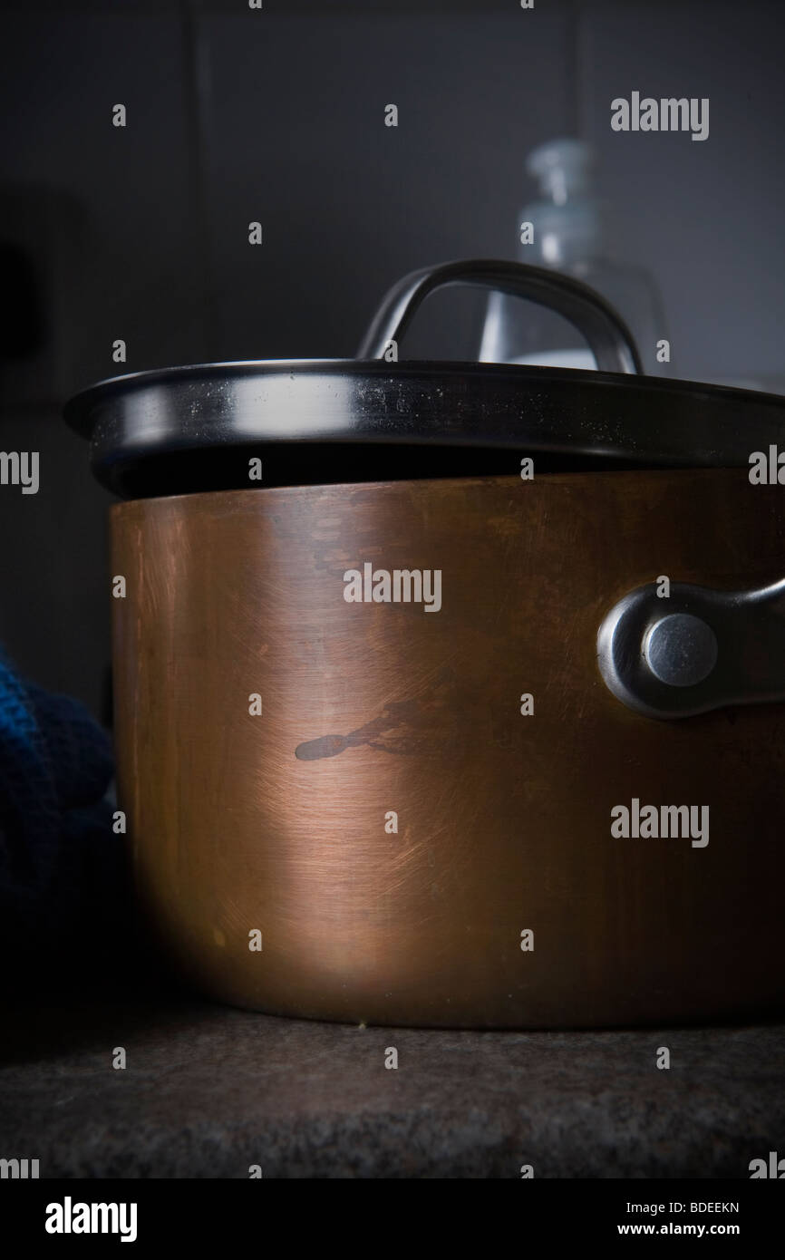 Pan wash hi-res stock photography and images - Alamy