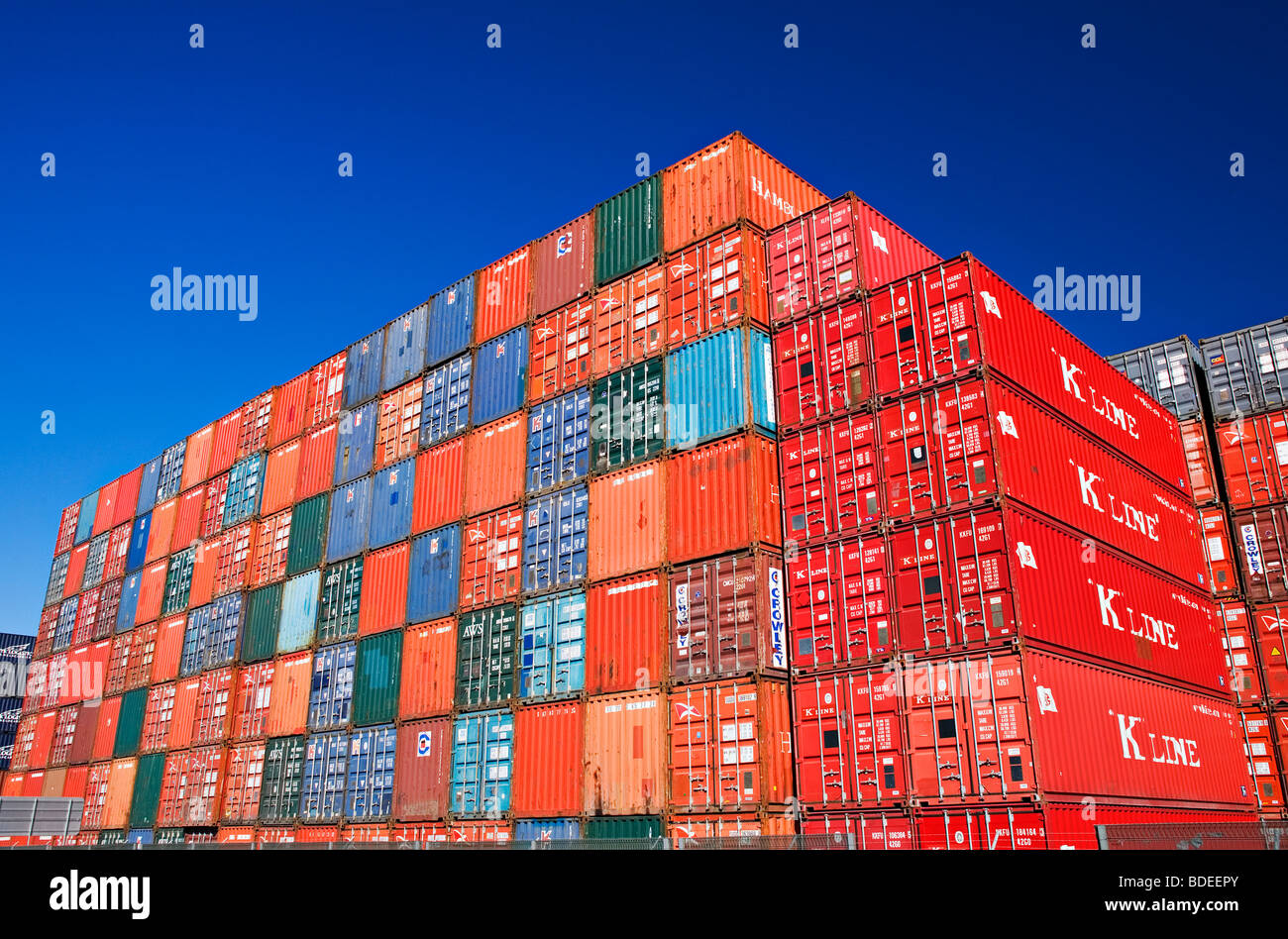 Overseas freight hi-res stock photography and images - Alamy