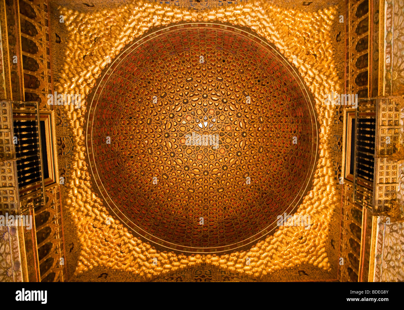 Sevilla alcazar architecture ceiling hi-res stock photography and ...