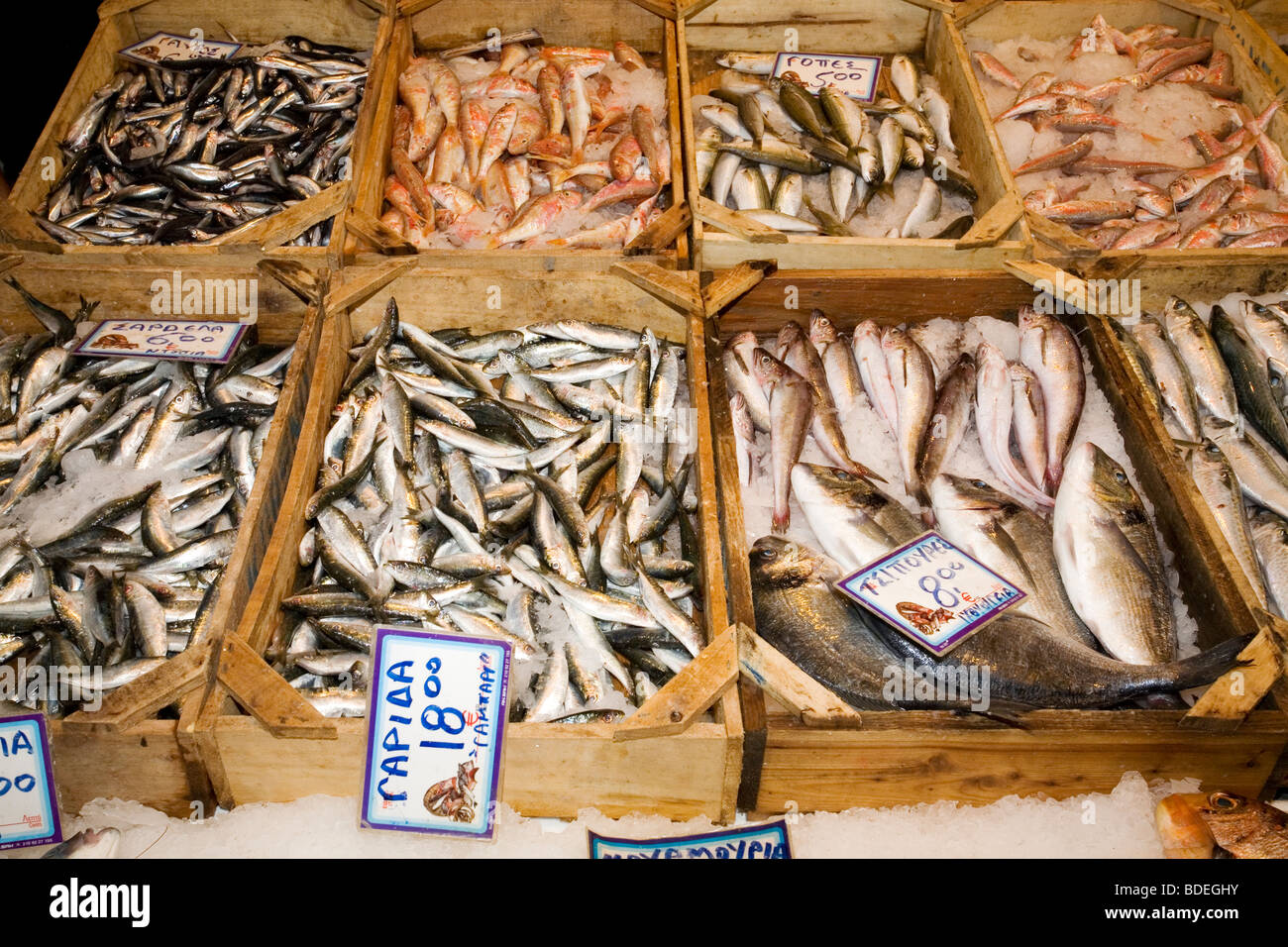 Greek food stall hi-res stock photography and images - Alamy