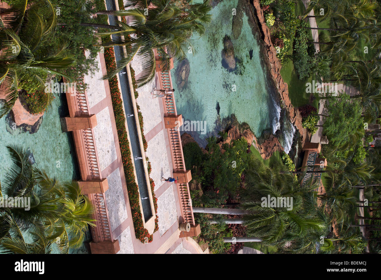 Sightseeing on the Atlantis complex on Paradise island Bahamas Stock ...