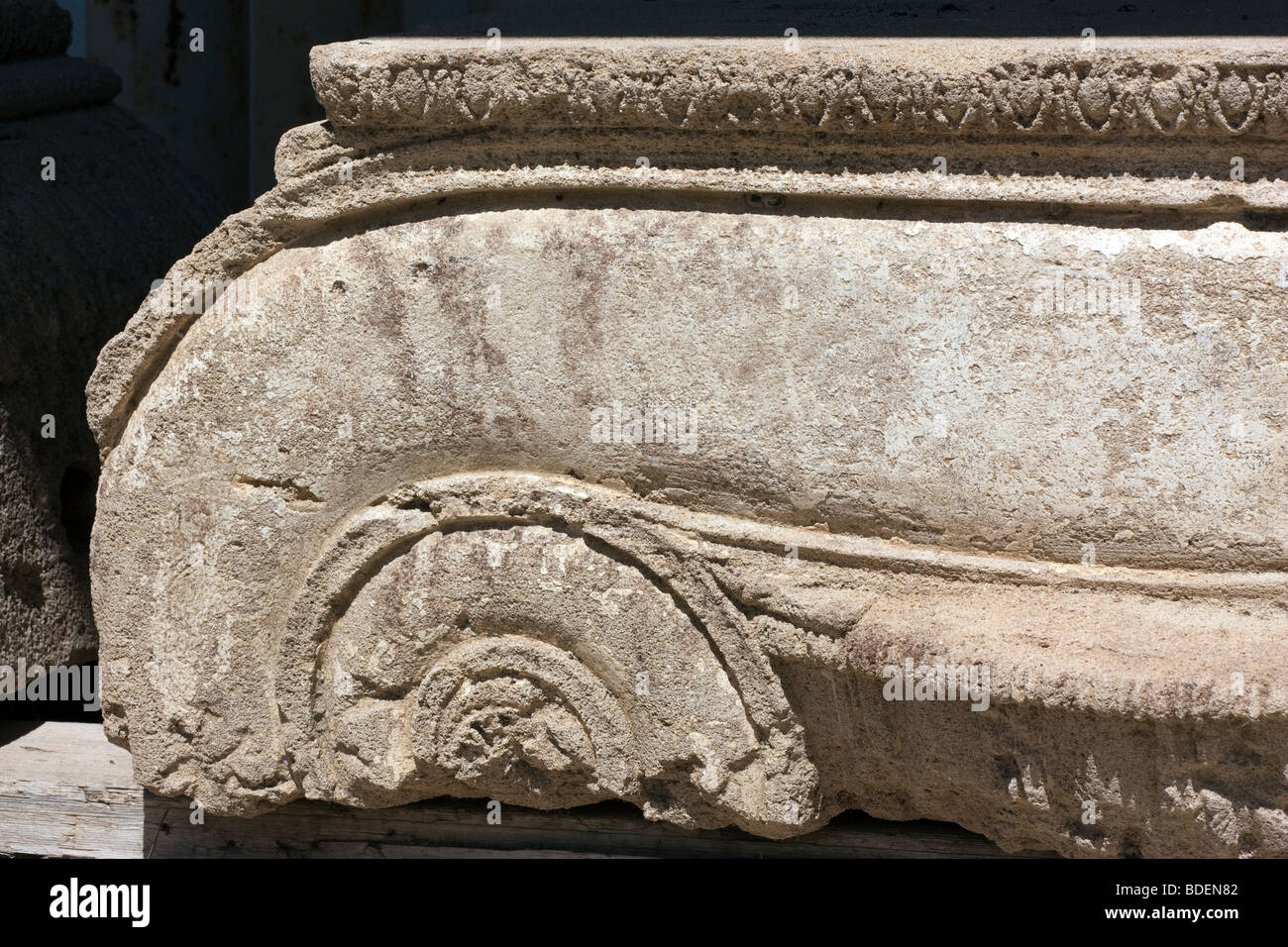 Volute capital hi-res stock photography and images - Alamy