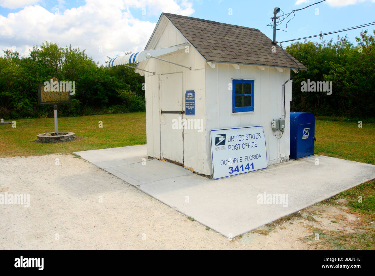 USA smallest post office at Ochopee Florida Stock Photo - Alamy