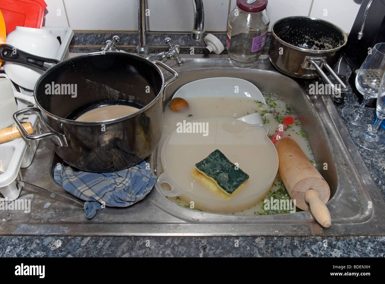Dirty pots pans hi-res stock photography and images - Alamy