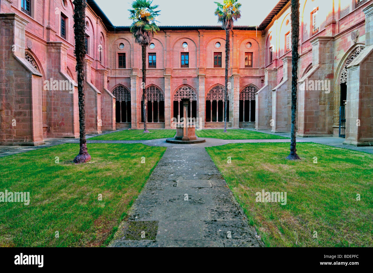 Spain, St. James Way: Patio and cloister of Monastery Santa Maria la ...