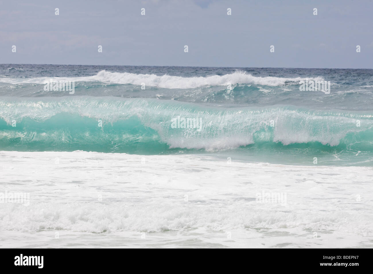 Surfer wave barrel hi-res stock photography and images - Alamy
