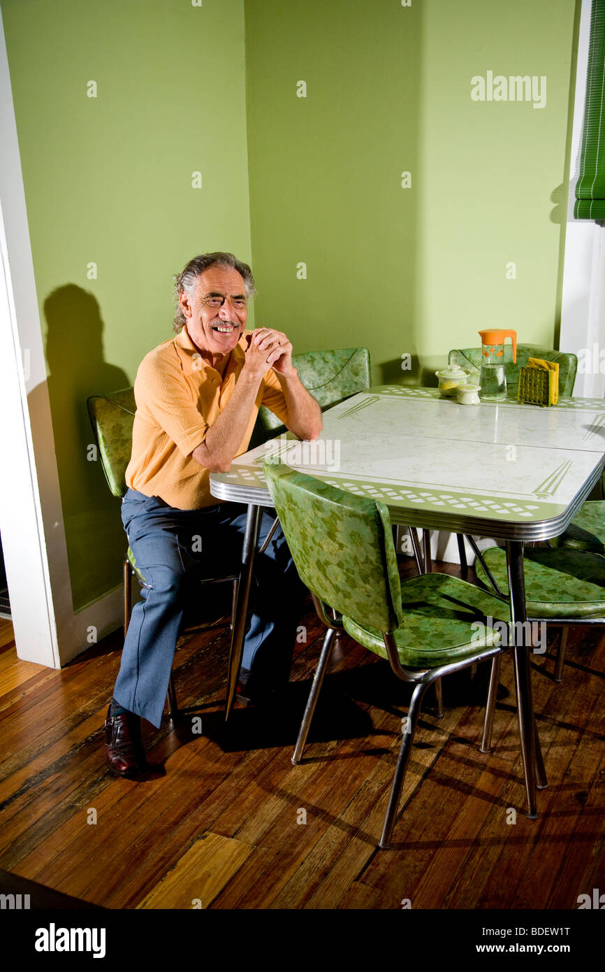 Kitchen table hi-res stock photography and images - Alamy