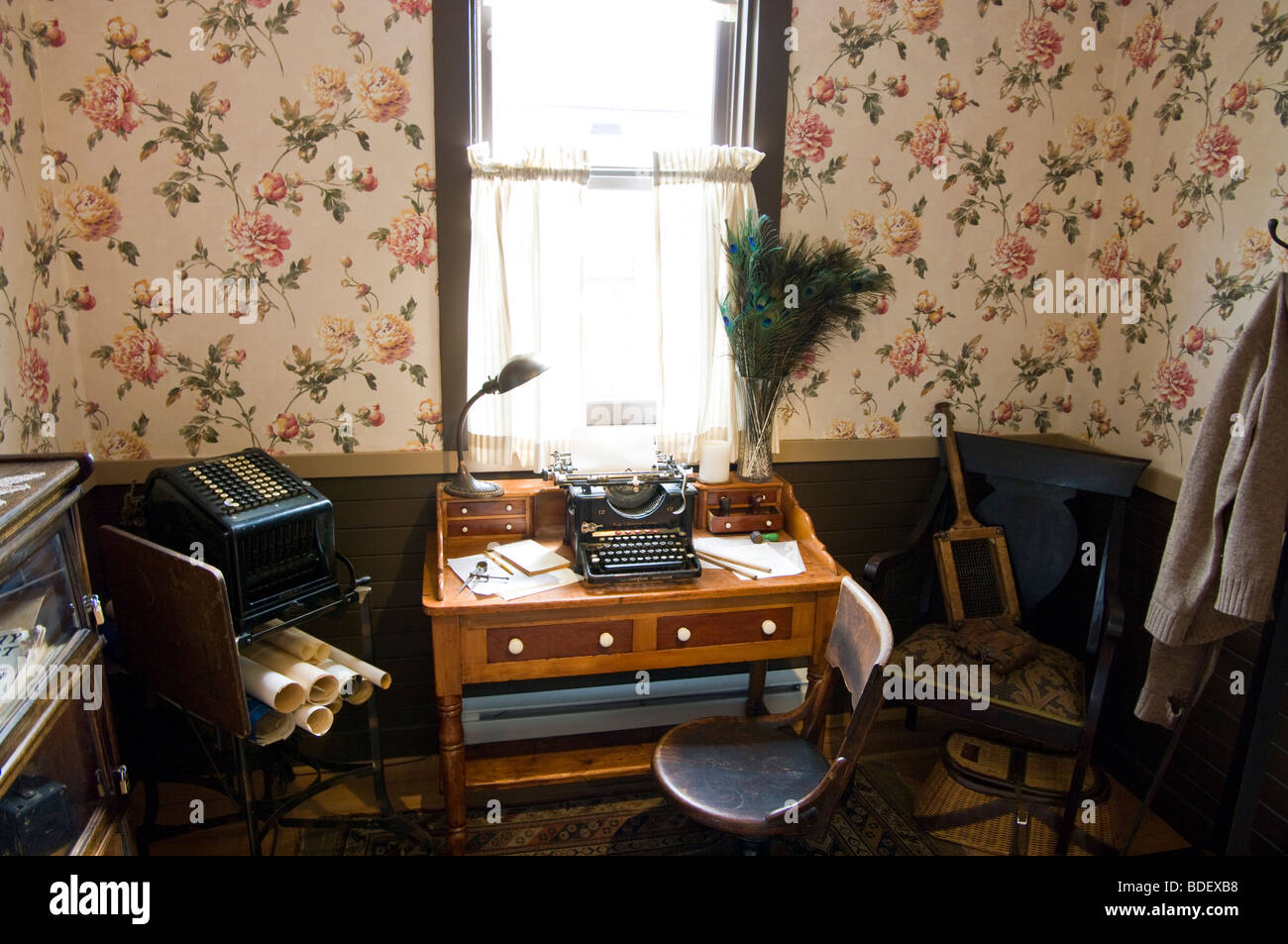 1930 office hi-res stock photography and images - Alamy