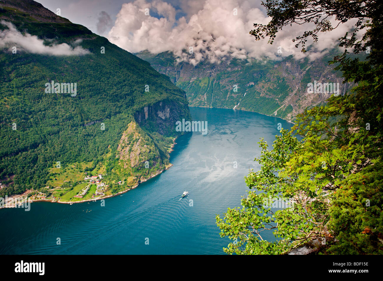 Scenic view of geirangerfjord hi-res stock photography and images - Alamy